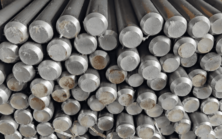 What is 1095 Steel? Carbon Steel For Blades And Knives - SteelPRO Group