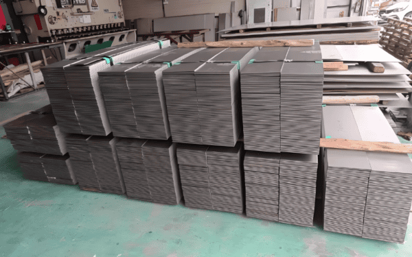 S30408 vs 304 Stainless Steel: Differences Guide - SteelPRO Group